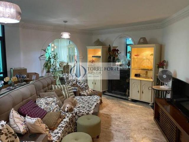 Apartamento em Pacaembu, São Paulo/SP de 230m² 3 quartos à venda por R$ 1.900.000,00