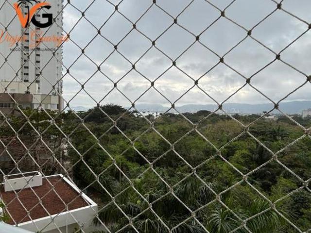 Apartamento em Parque Enseada, Guarujá/SP de 158m² 3 quartos à venda por R$ 975.000,00