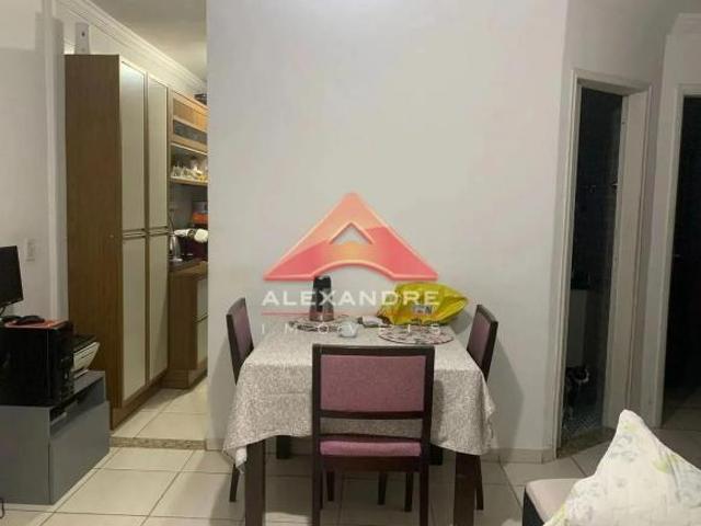 Apartamento em Parque Industrial, São José dos Campos/SP de 51m² 2 quartos à venda por R$ 293.000,00
