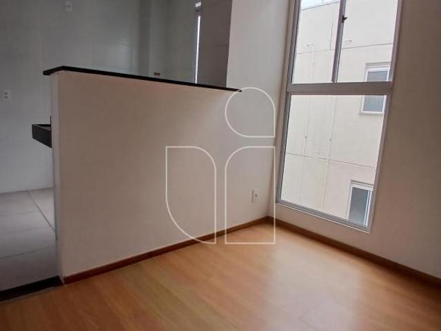 Apartamento em Parque Madri Marília