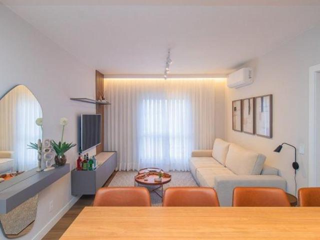 Apartamento em Passo da Areia