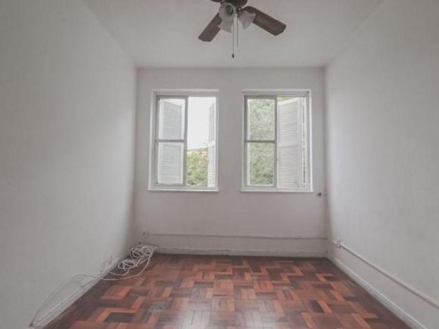 Apartamento em Passo da Areia, Porto Alegre/RS de 42m² 1 quartos à venda por R$ 230.000,00