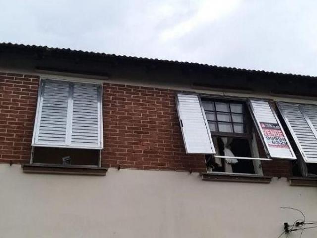 Apartamento em Passo da Areia, Porto Alegre/RS de 65m² 3 quartos à venda por R$ 250.000,00