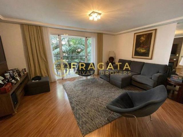 Apartamento em Perdizes, 140 mts, com 3 suites e 3 vagas de garagem com deposito!