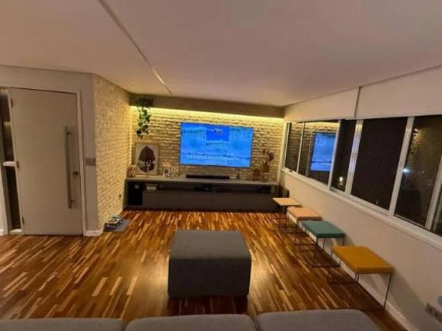 Apartamento em Perdizes á venda com 3 quartos sendo 1 suite, 1 vaga, 146m²
