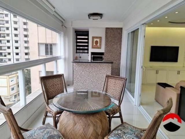 Apartamento em Perdizes com 136m²