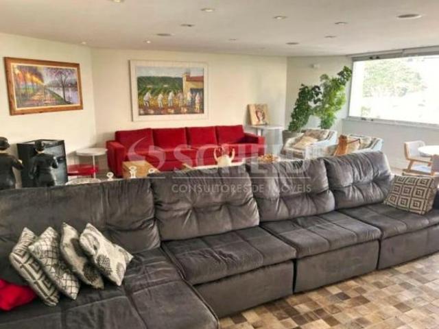 APARTAMENTO EM PERDIZES, REFORMADO EM LOCAL NOBRE!