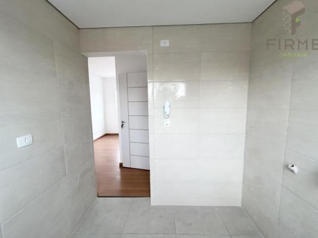 APARTAMENTO EM PINHAIS COM TERRAÇO COM SACADA