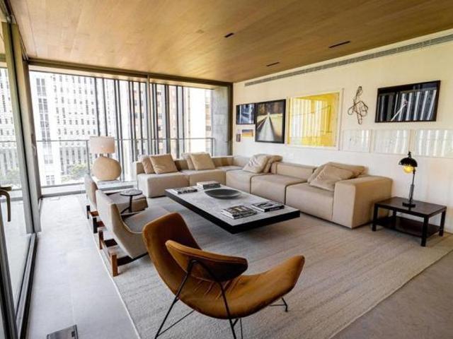 Apartamento em Pinheiros 3suítes/ 3 vagas com 232m² NOVO
