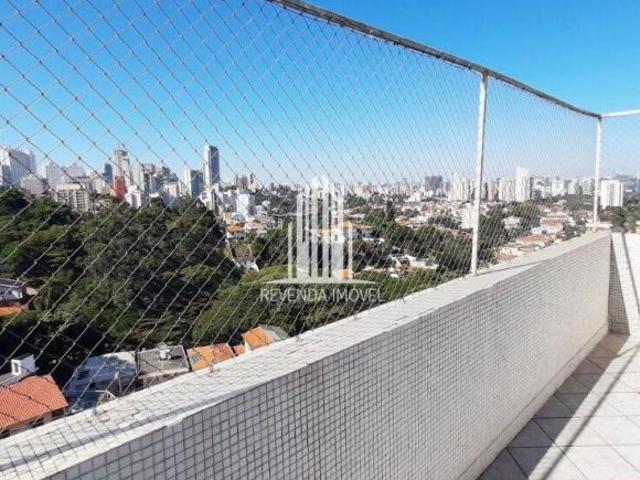 Apartamento em Pinheiros 130 m² com 3 dormitórios e 1 vaga