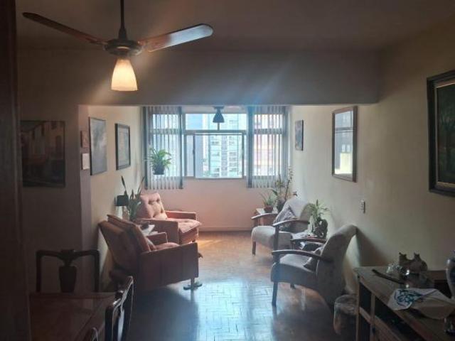 Apartamento em Pinheiros – 82m² com 3 Dormitórios, 1 Banheiro e 1 Vaga de Garagem