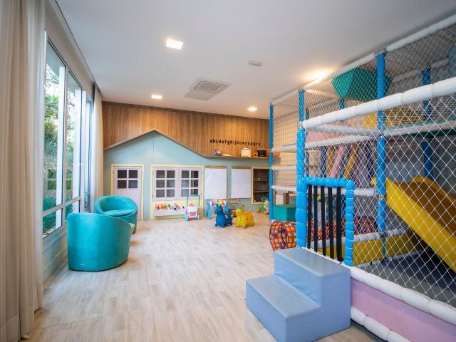 Apartamento em Pinheiros com AC, Piscina, Academia