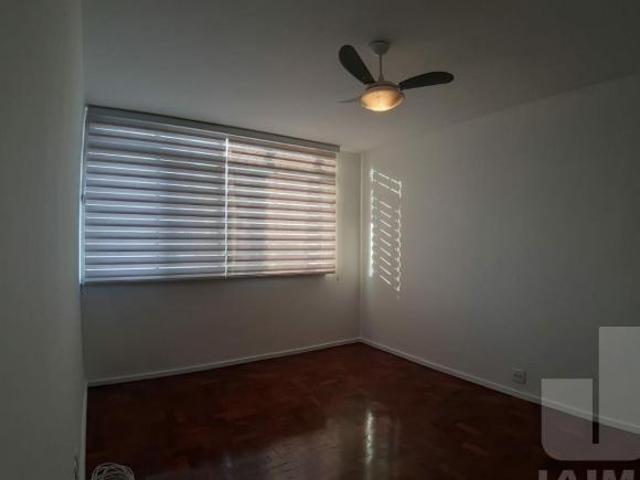 Apartamento em Pinheiros com 03 dormitórios 01 suíte e 01 vaga