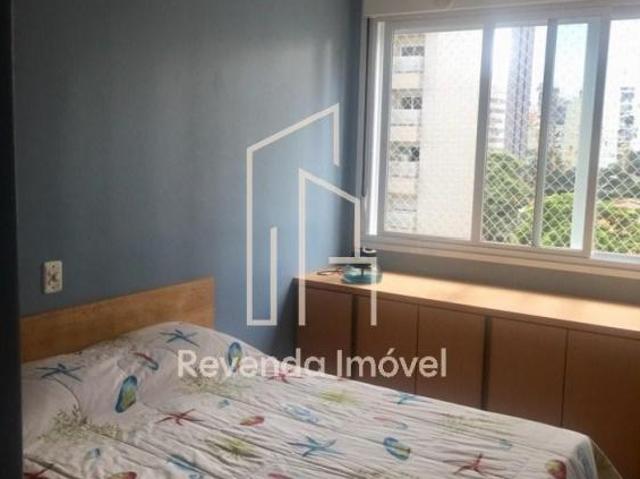 Apartamento em Pinheiros com 156m². São 3 dormitórios, 3 banheiros e 1 vaga