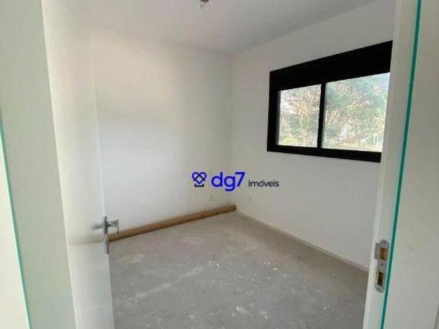 Apartamento em Pinheiros com 2 dormitórios e varanda