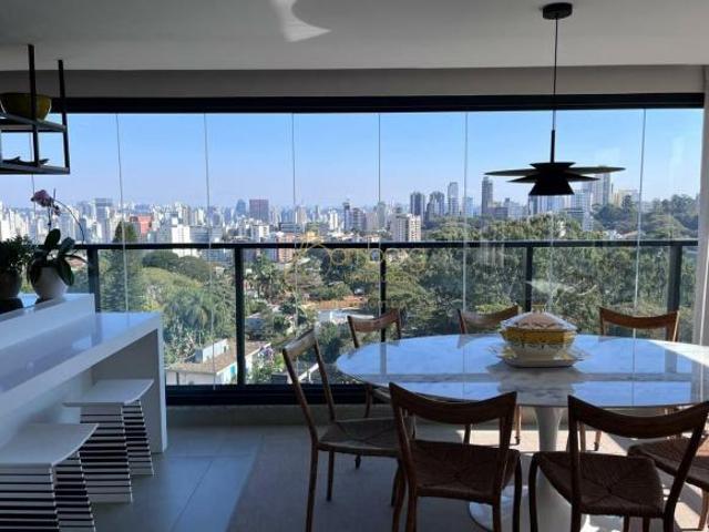 Apartamento em Pinheiros com 3 suítes e duas vagas
