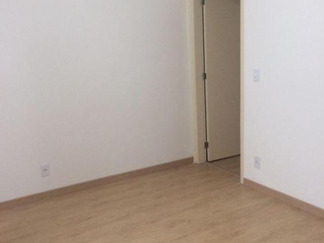 APARTAMENTO EM PINHEIROS, A POUCOS PASSOS DA RUA DOS PINHEIROS E DO METRÔ