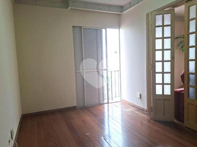 Apartamento em Pinheiros andar alto ensolarado com vista