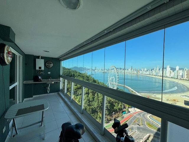 Apartamento em Pioneiros, Balneário Camboriú/SC de 64m² 1 quartos à venda por R$ 1.799.900,00