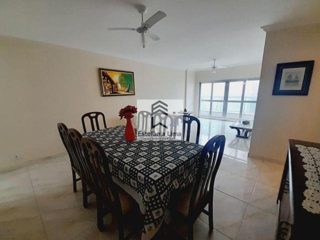 Apartamento em Pitangueiras 3 Dormitórios sendo 1 Suíte