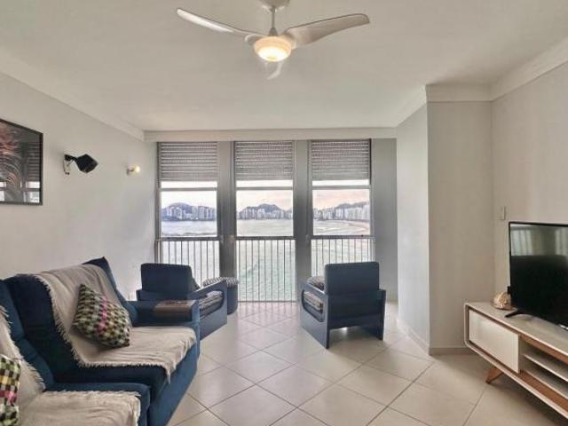 Apartamento em Pitangueiras Guarujá, SP