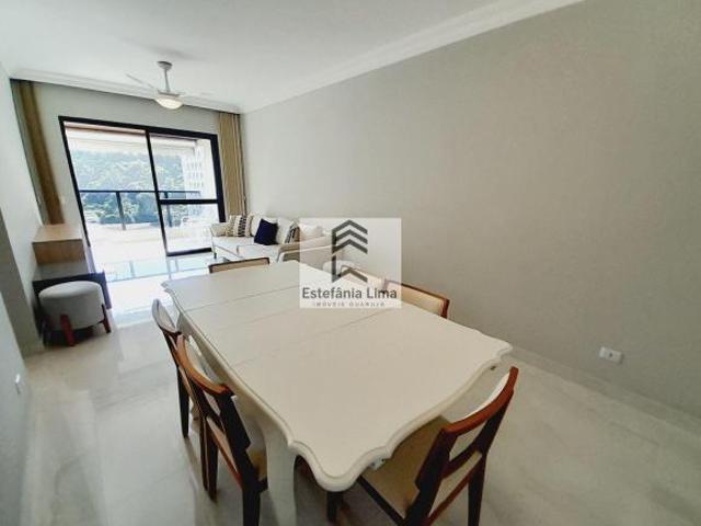 Apartamento em Pitangueiras Reformado 300 metros da Praia