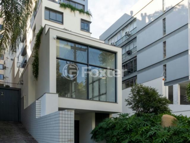 Apartamento em condomínio com 2 dormitórios em Porto Alegre