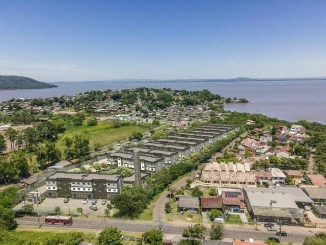 Apartamento em Porto Alegre, no bairro Guarujá, com 2 dormitório s, e 2 banheir