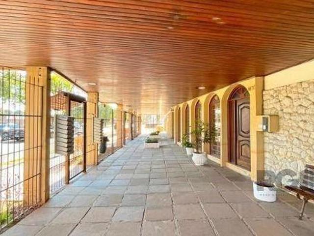 Apartamento em Porto Alegre, no bairro Praia de Belas, com 2 dormitório s, e 2