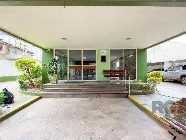 Apartamento em Porto Alegre, no bairro Rio Branco, com 3 dormitório s, e 3 banheiros, à venda