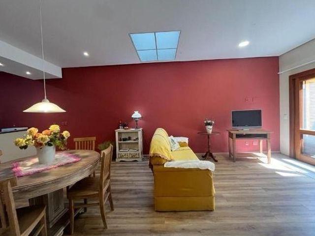 Apartamento em Porto Alegre, no bairro Tristeza, com 2 dormitório s, e 2 banheiros, à venda