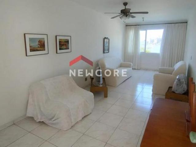 Apartamento em Praça Vinte e Dois de Janeiro Centro São Vicente/SP