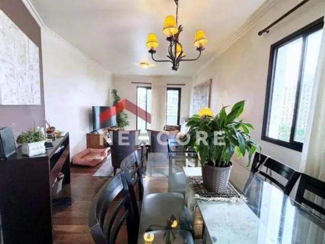 Apartamento em Praça General Gentil Falcão Cidade Monções São Paulo/SP