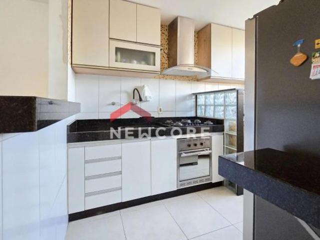 Apartamento em Praça Jornalista Cici Santos Castelo Belo Horizonte/MG