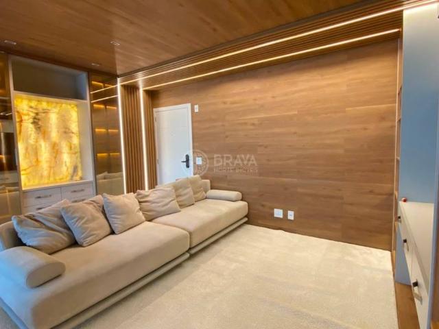 Apartamento em Praia Brava, Itajaí/SC de 140m² 3 quartos para locação R$ 14.500,00/mes