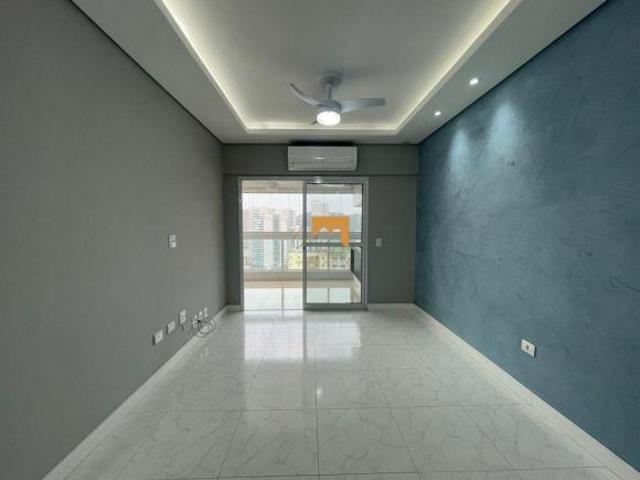 Apartamento em Praia Grande, no Canto do Forte de 4 quartos com 157m²
