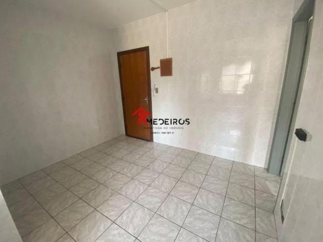 Apartamento em Praia Grande na Tupy com 01 dormitórios 150metros da praia