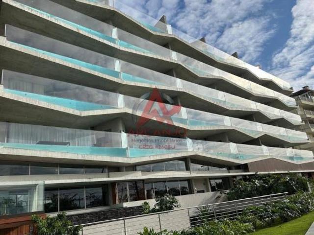 Apartamento em Praia Grande, Ubatuba/SP de 160m² 3 quartos à venda por R$ 5.500.000,00