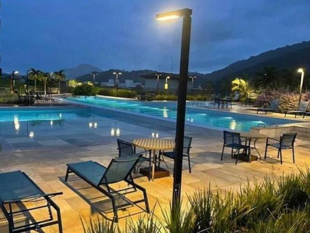 Apartamento em Praia Grande, Ubatuba/SP de 90m² 2 quartos à venda por R$ 2.350.000,00
