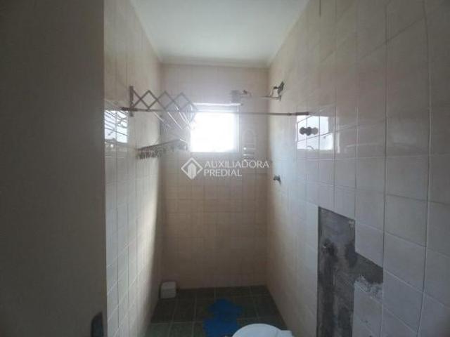 Apartamento em prédio FRENTE MAR em Praia Grande, Vila Mirim