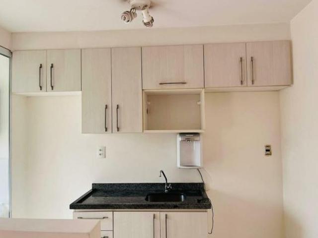 APARTAMENTO EM PRÉDIO SEMI NOVO LOCALIZADO Á 200 METROS DA AV. INTERLAGOS