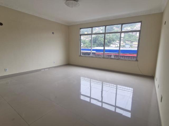 Apartamento em Quissama, Petrópolis/RJ de 200m² 3 quartos à venda por R$ 697.000,00