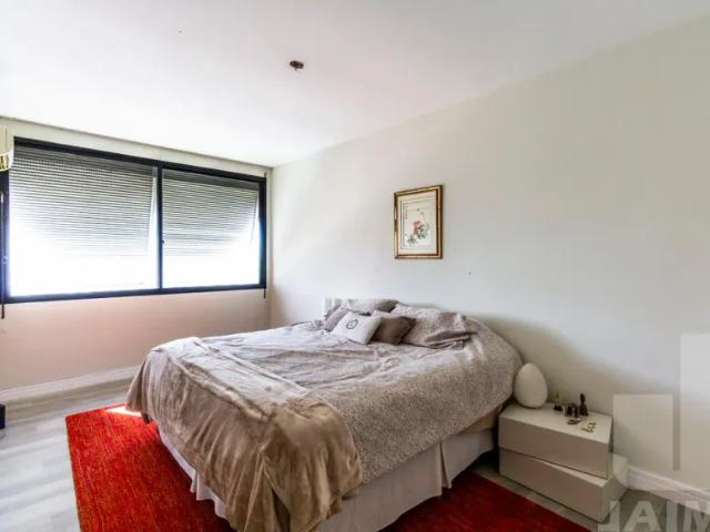 Apartamento em área nobre 4 dormitórios sendo 3 suítes, bem distribuídos Higienópolis