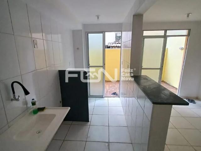 Apartamento em Recreio Ipitanga, Lauro de Freitas/BA de 56m² 2 quartos à venda por R$ 169.000,00