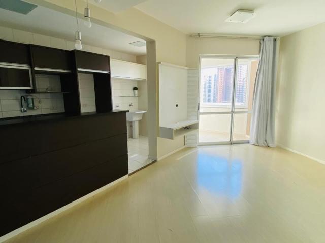 Apartamento em Residencial do Lago, Londrina/PR de 72m² 3 quartos à venda por R$ 548.000,00