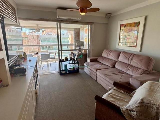 Apartamento em Riviera de São Lourenço