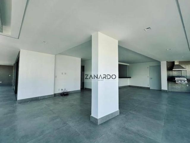 Apartamento em Riviera de São Lourenço