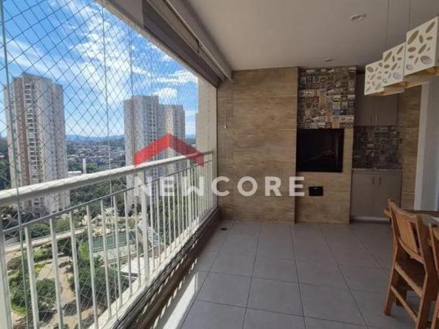 Apartamento em Rodovia Raposo Tavares Jardim Adhemar de Barros São Paulo/SP
