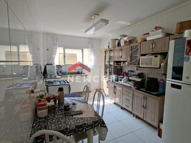 Apartamento em Rua 9 de Julho Marapé Santos/SP