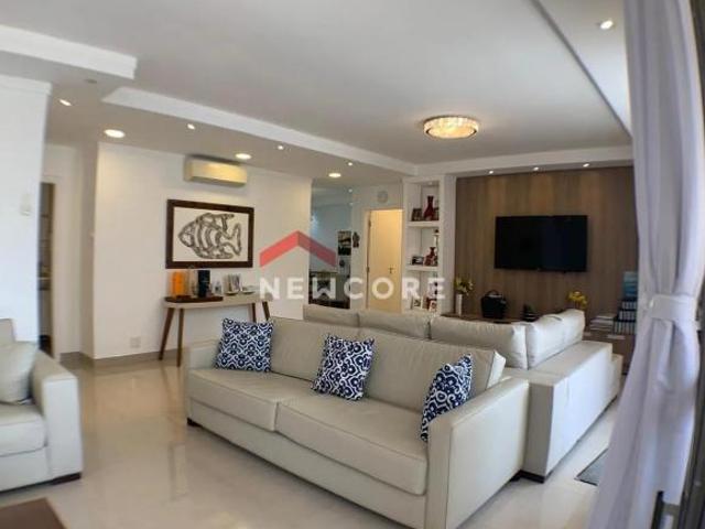 Apartamento em Rua Comendador Vicente Gagliano Pitangueiras Guarujá/SP